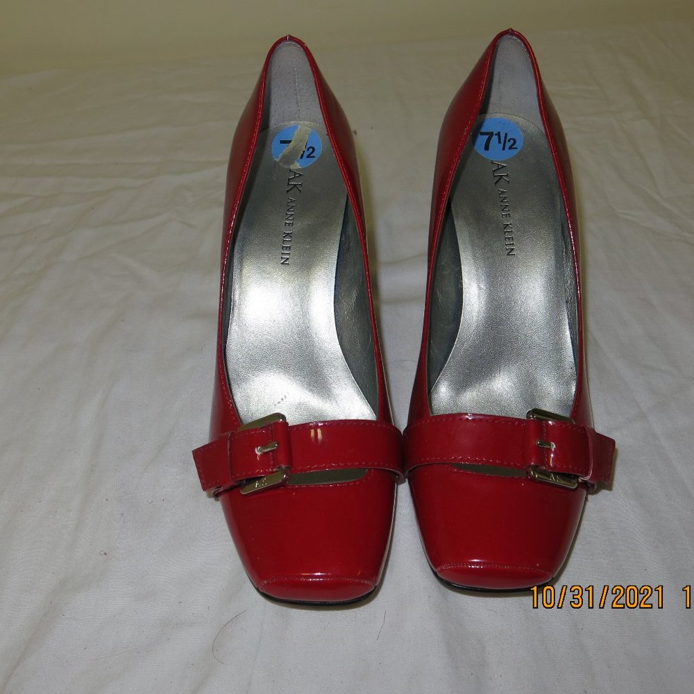 Anne Klein Red Patent Leather Pumps - Gem